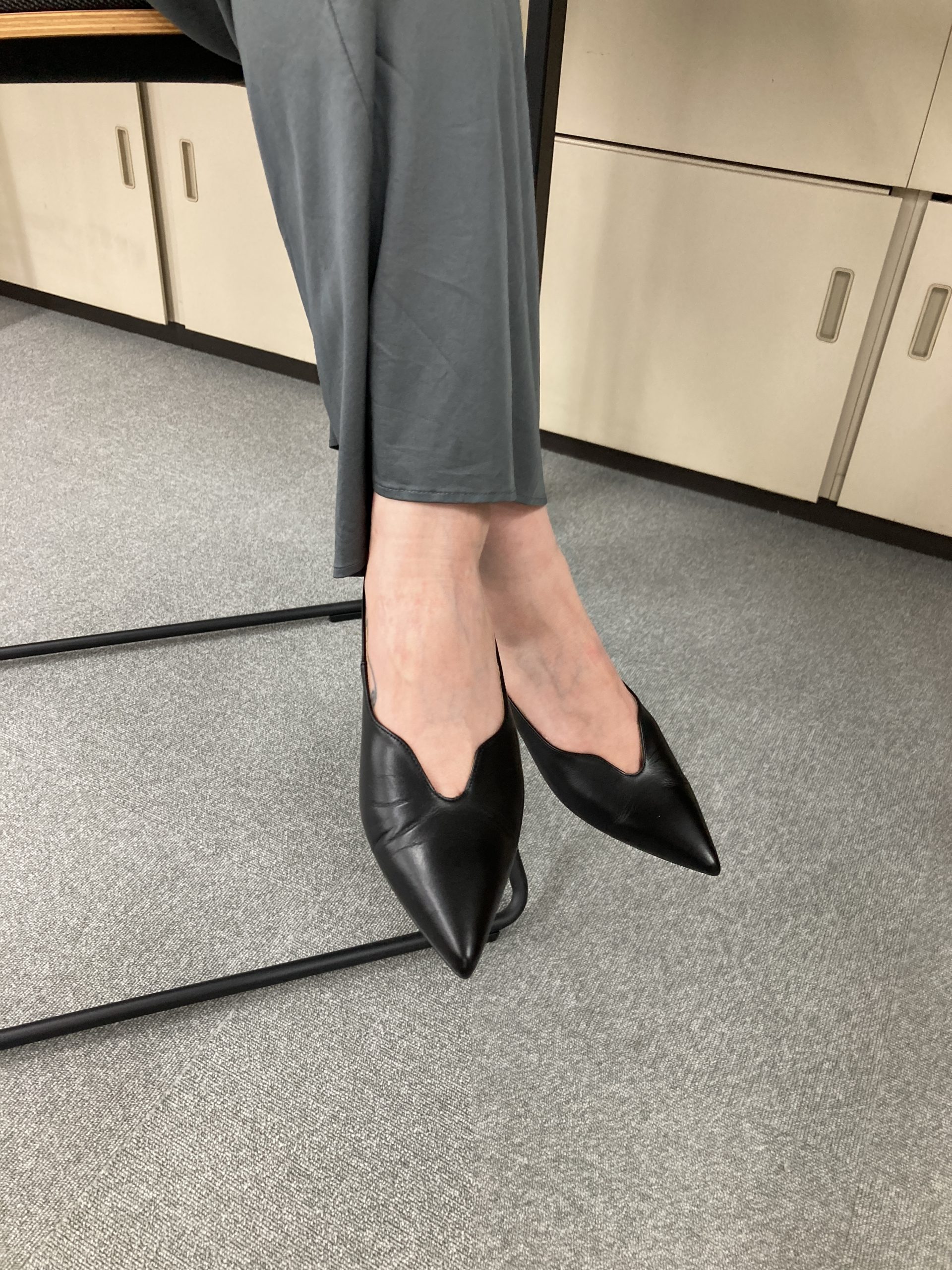 足が痛くならない＆素足を綺麗に見せるパンプス「SOLREGN」 | HAPPY PLUS VOICE